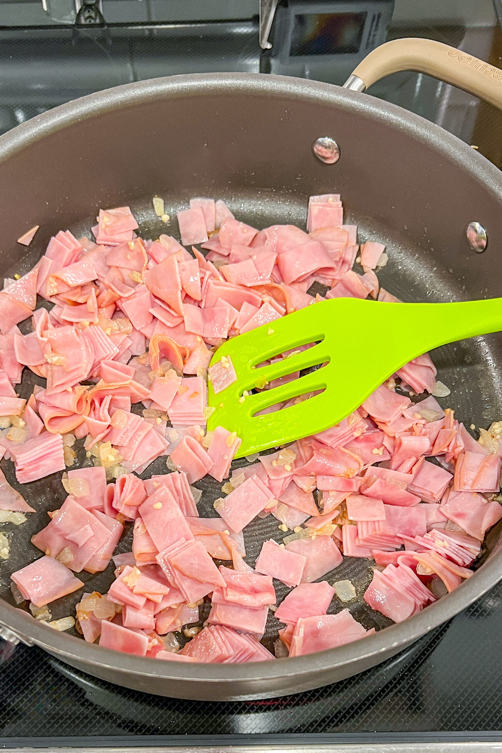 Skillet Ham and Cheese Pasta - Real Mom Kitchen