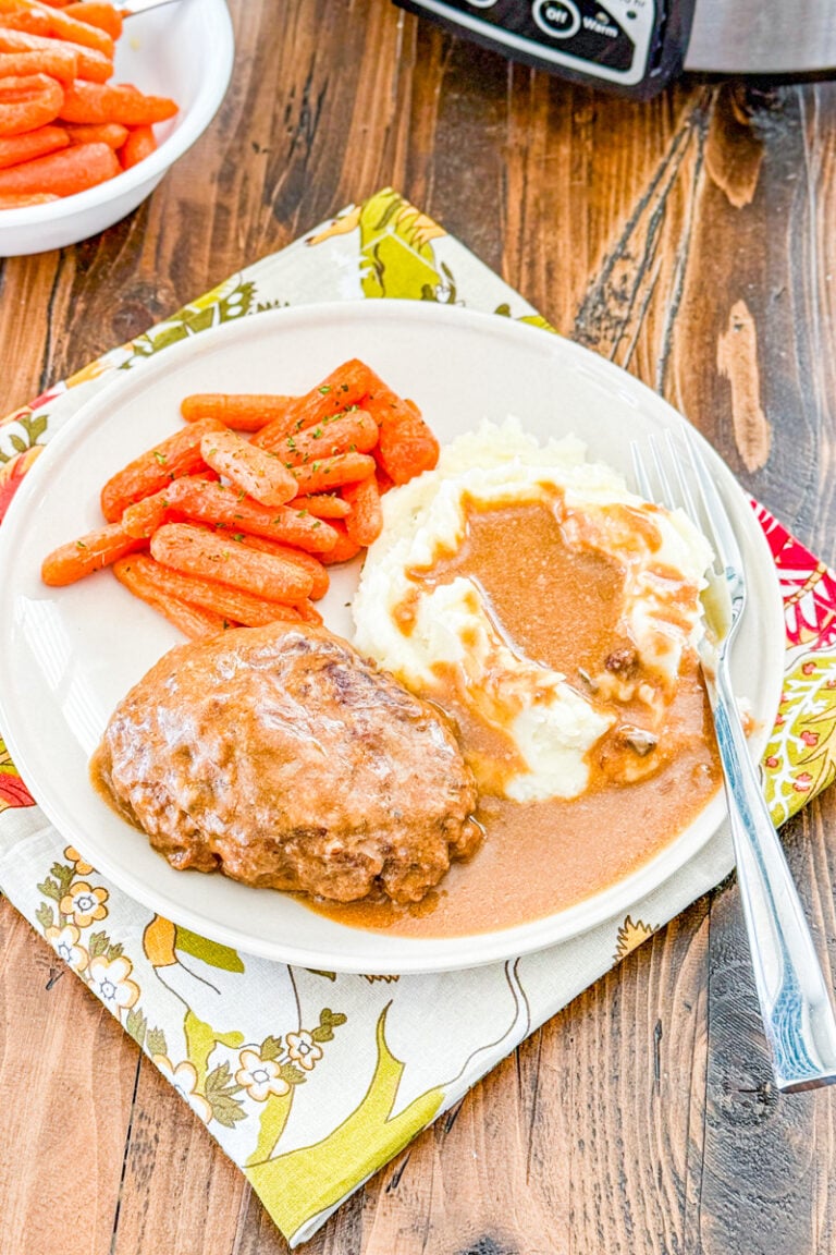 Slow Cooker Hamburger Steaks and Gravy - Real Mom Kitchen