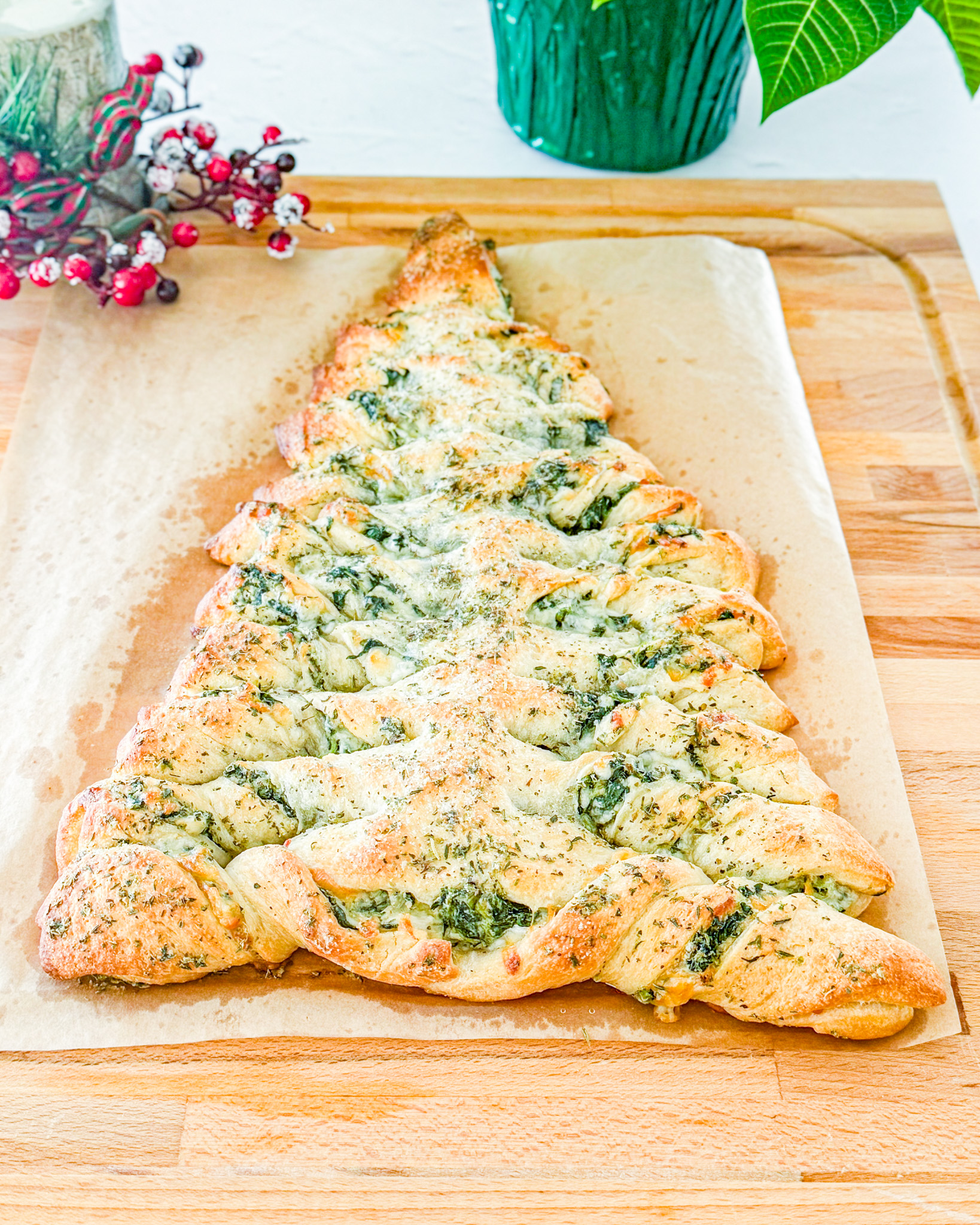 Christmas Tree Spinach Dip Breadsticks - Real Mom Kitchen