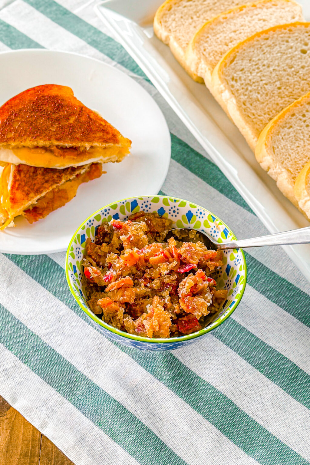 Easy Bacon Jam Recipe - Real Mom Kitchen